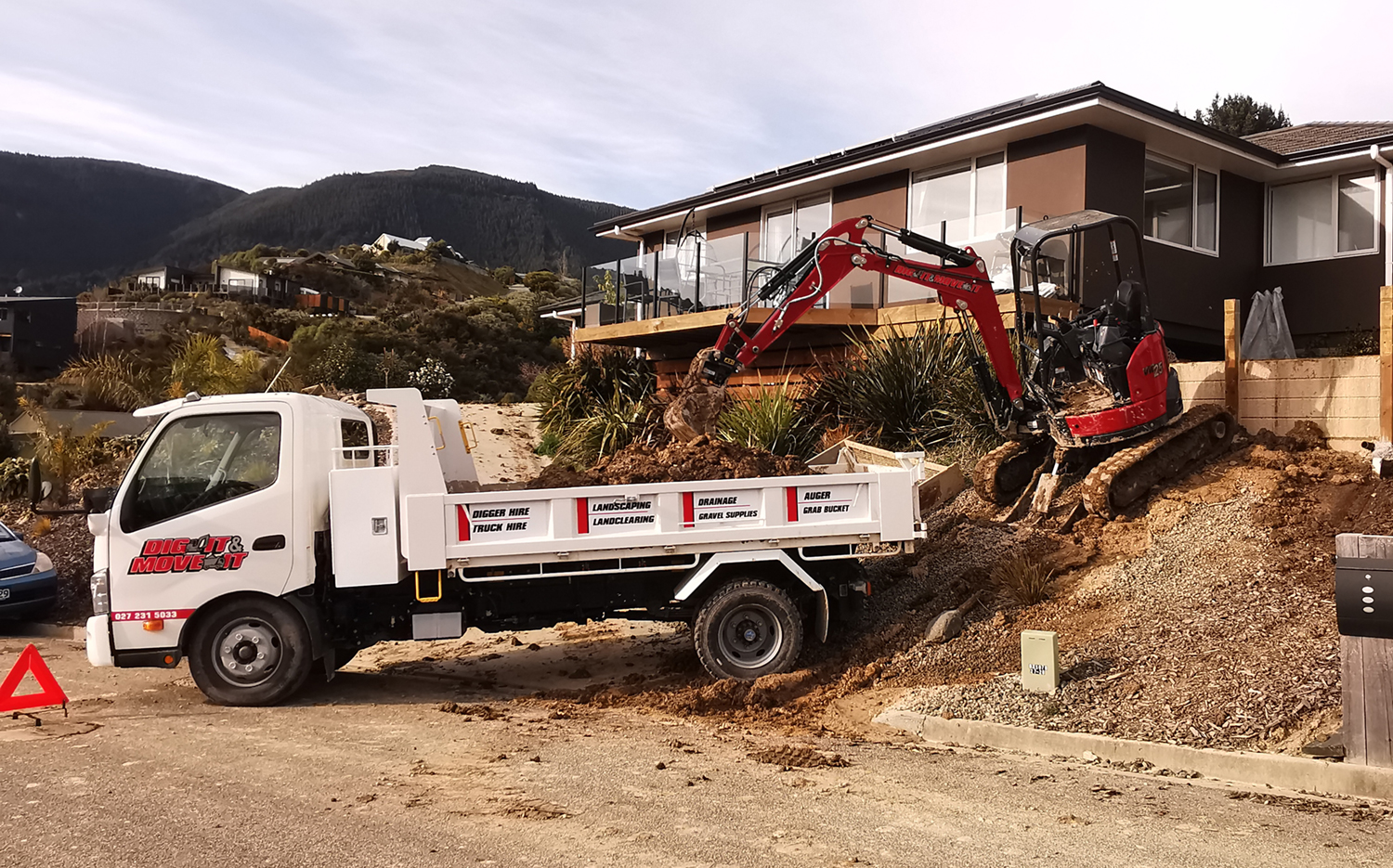 DIG IT and MOVE IT. Digger & Truck Hire, Nelson, Tasman.